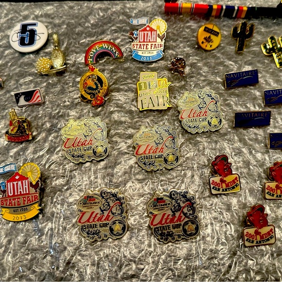 Vintage | Accessories | Vintage Lot Of 35 Pins Collectable Fashion ...